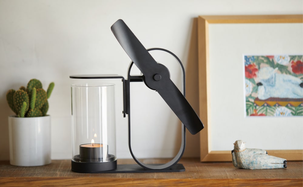 Lei – non electric aroma diffuser – 電力は一切使わずに、ロウソクの火を熱源として微風を起こし、香りを届ける ...